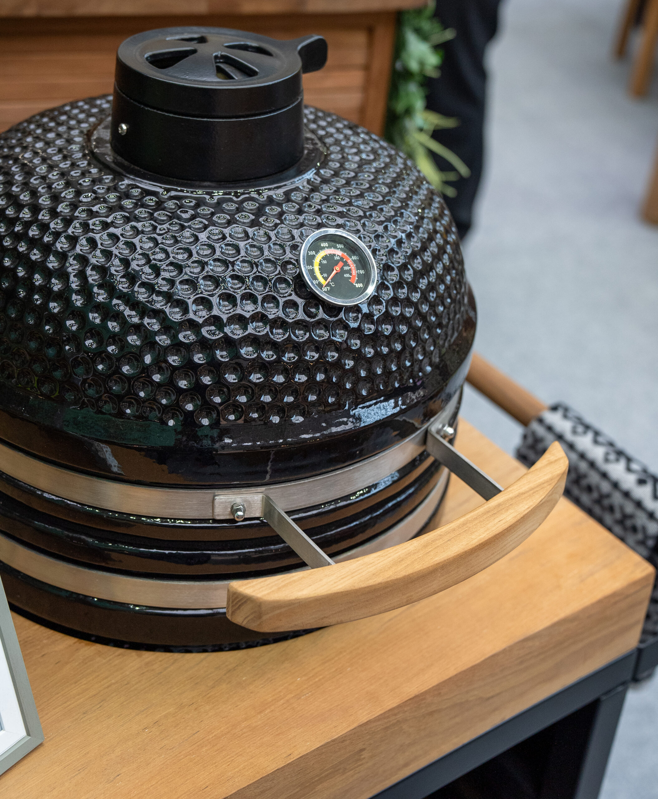 Luxury Outdoor BBQ with Cooking Station | Kingsley Smythe